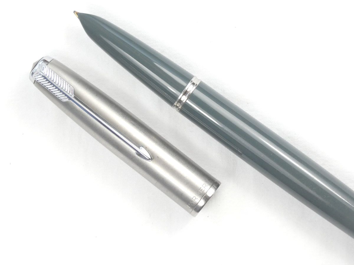 Parker 51 Classic in Navy Grey. Original box. 1955. – Collectablepens