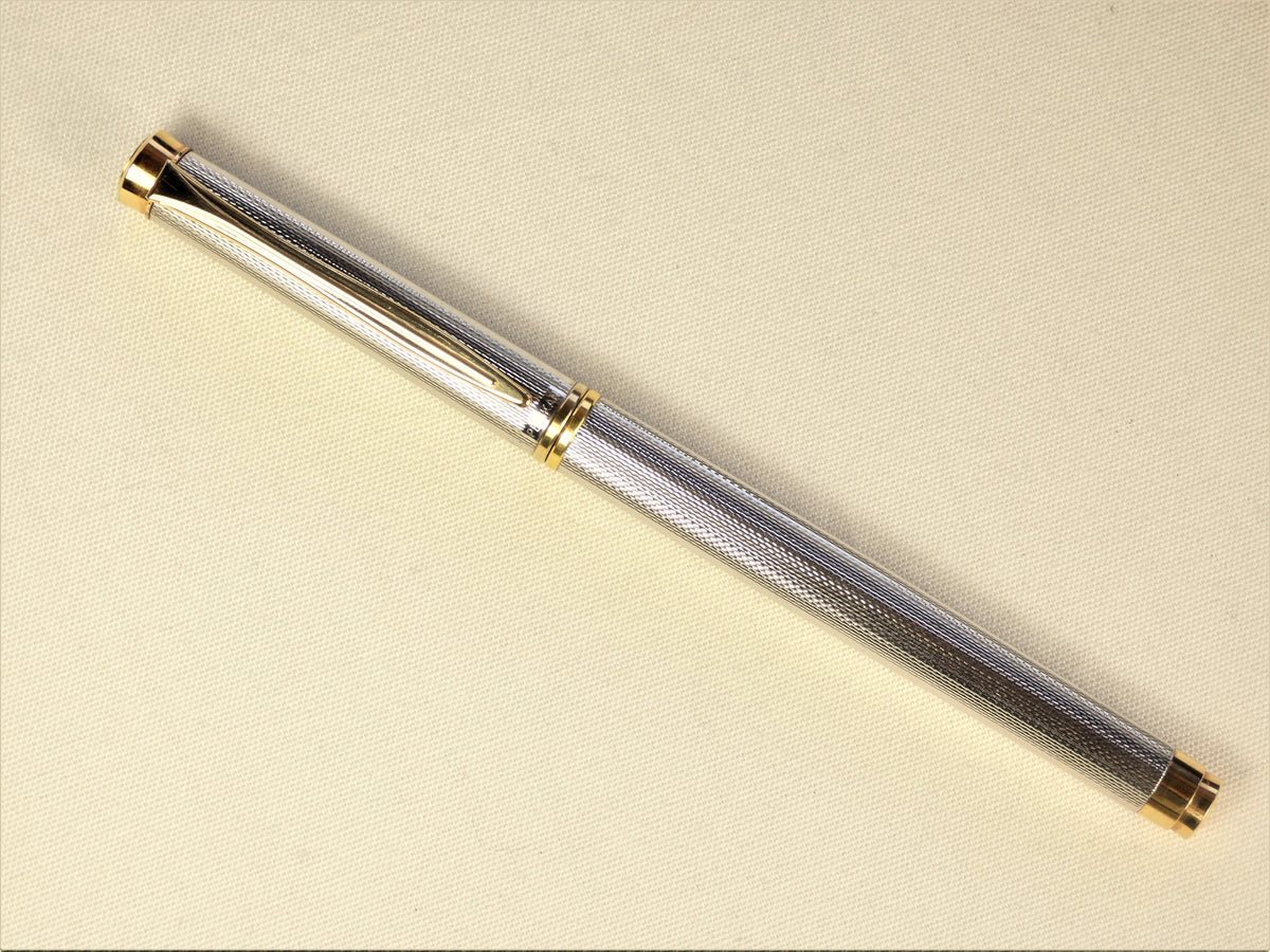 Pelikan P390, Gold Nib, Silver Guilloche. c.1992. – Collectablepens